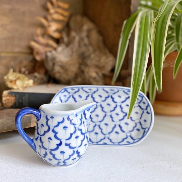 Vintage | Accents | Vintage Ceramic Blue And White Pineapple Pitcher ...